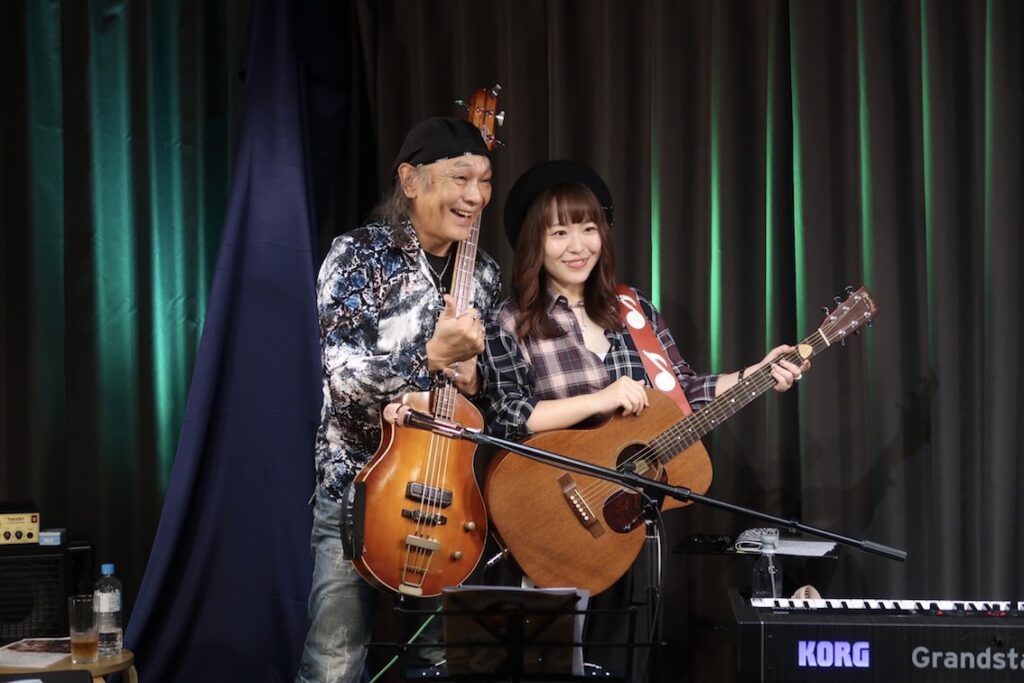 玲里 Official Website